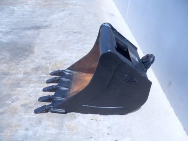 Wayne Roy 24 INCH EXCAVATOR BUCKET