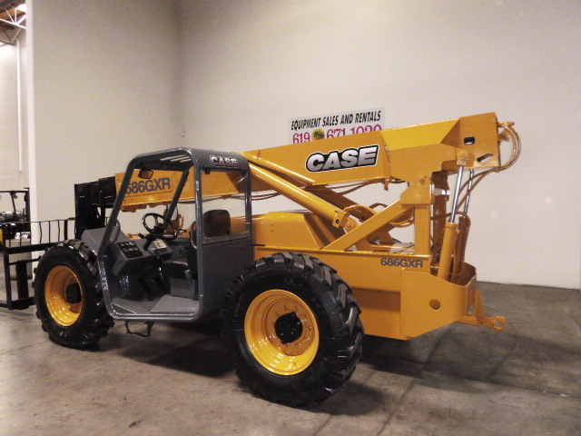 CASE 686G TELEHANDLER FORKLIFT