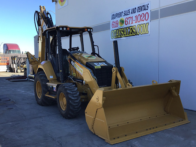 CATERPILLAR 450 BACKHOE LOADER